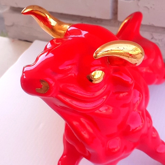 Vintage | Accents | Vintage Ceramic Bull Statue Vintage Taurus Figurine ...